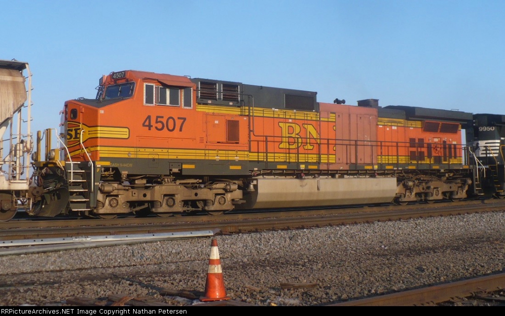 BNSF 4507